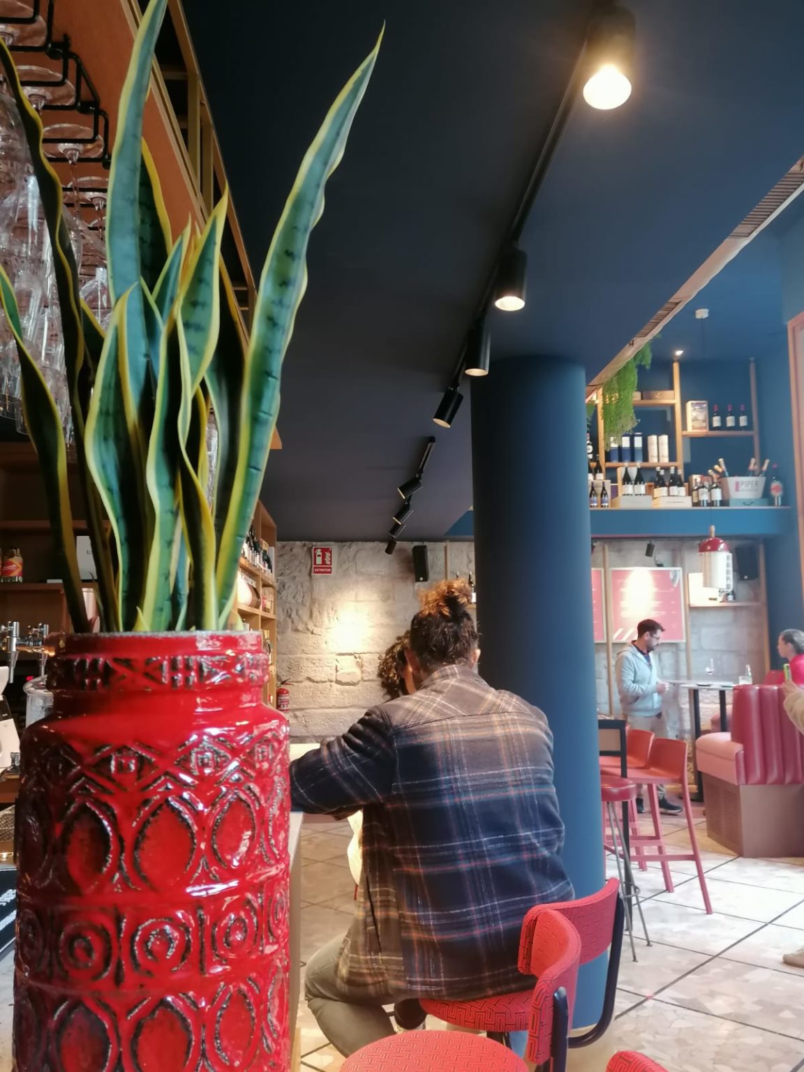 Así son las excentricidades del nuevo bar que causa furor en el centro ...