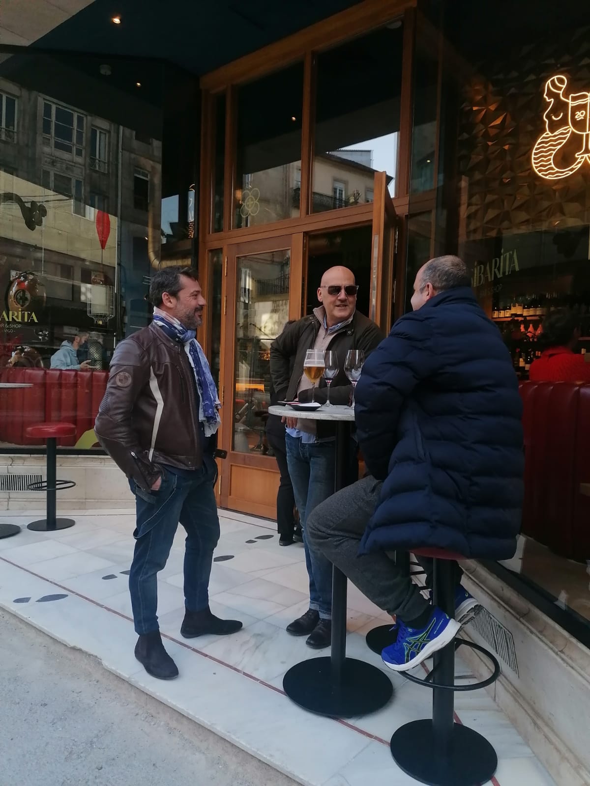 Así son las excentricidades del nuevo bar que causa furor en el centro ...